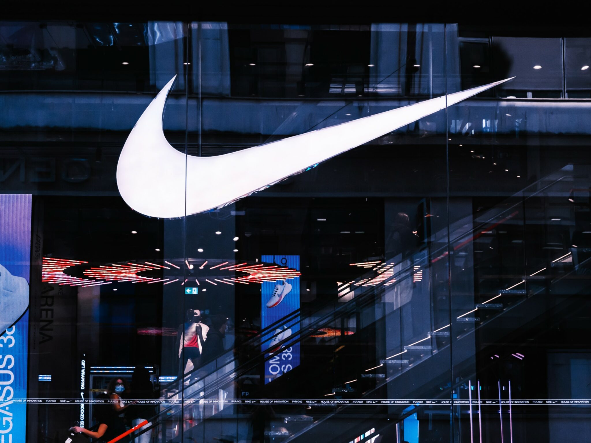 Le logo Nike - Comment il est apparu et ce qu'il signifie vraiment